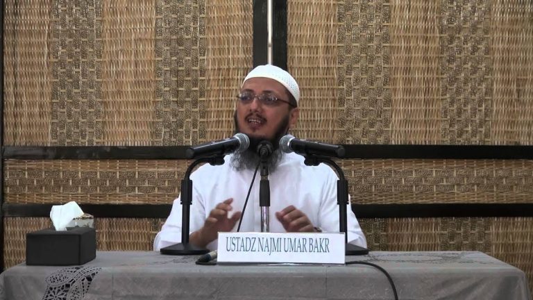 Biografi Ustadz Muhammad Umar As Sewed - Pengetahuan